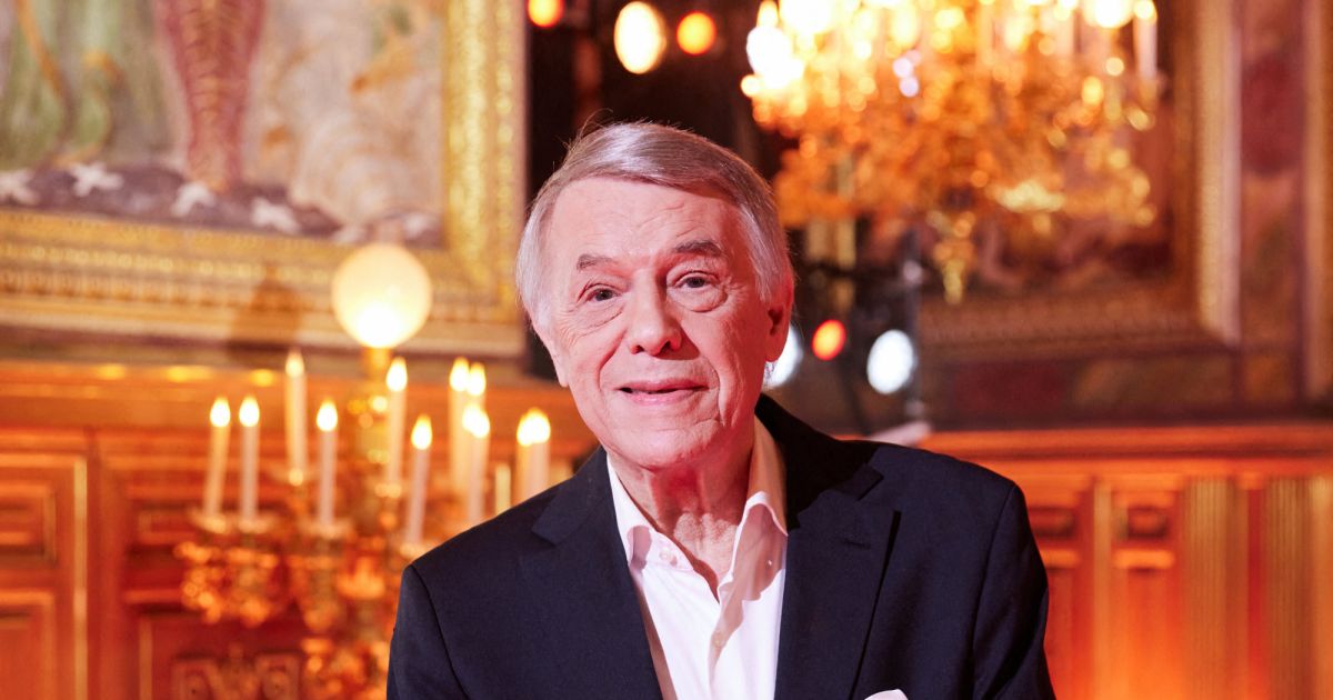 Exclusif - NSalvatore Adamo - Backstage - Enregistrement de l'émission La grande soirée du 31 à ...