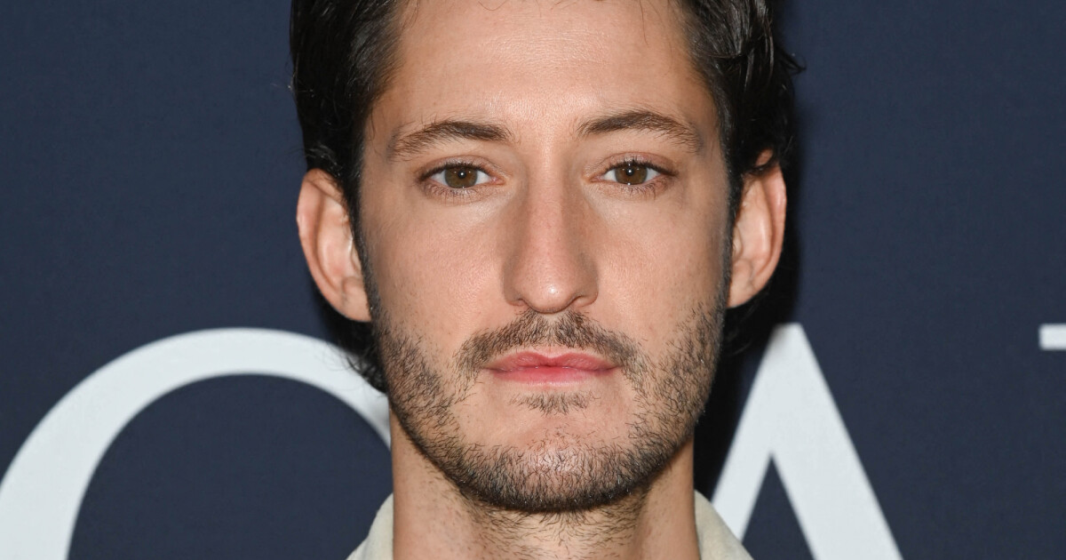 "Petit chat emo" : Pierre Niney ado, les photos de son skyblog régalent ...