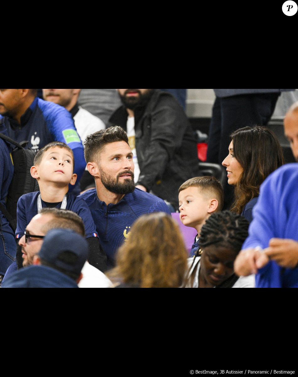 Olivier Giroud pose avec sa femme et tous leurs enfants : un "petit ...