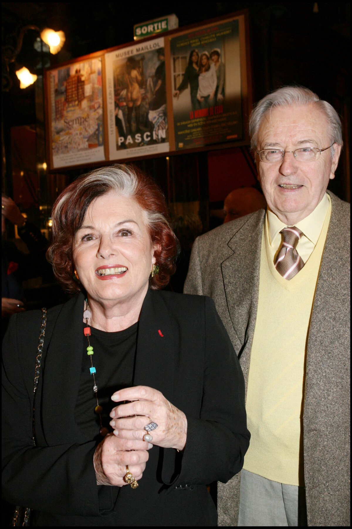 Photo : Louis Velle et Frédérique Hébrard - Prix Cazes en 2007 à la brasserie Lipp - Purepeople