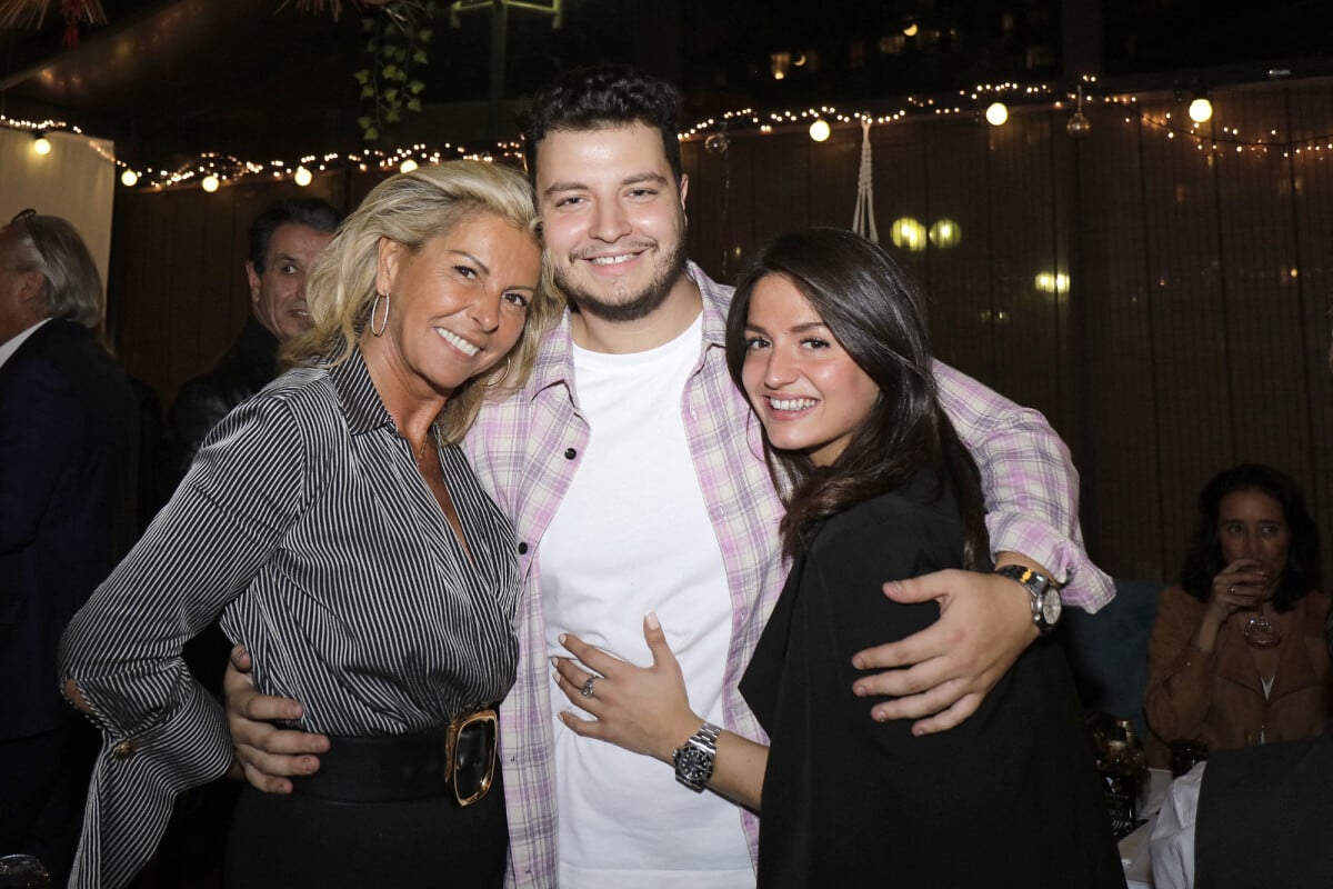 Photo : Exclusif - Caroline Margeridon, son fils Alexandre et sa fille ...