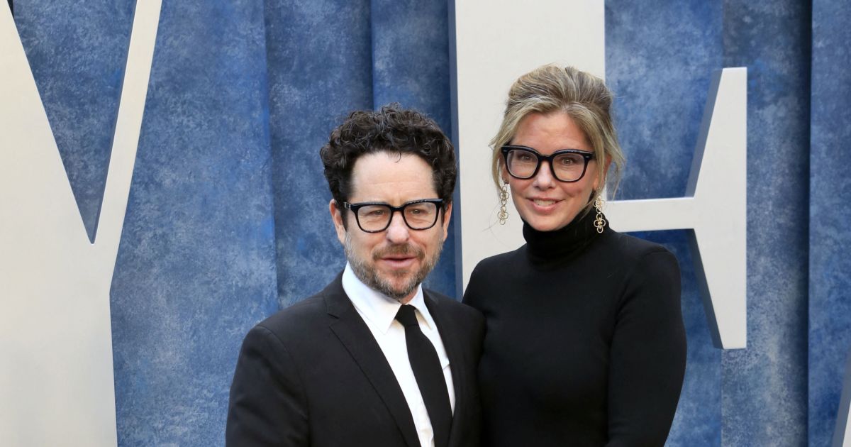 J.J. Abrams et sa femme Katie McGrath au photocall de la soirée Vanity ...