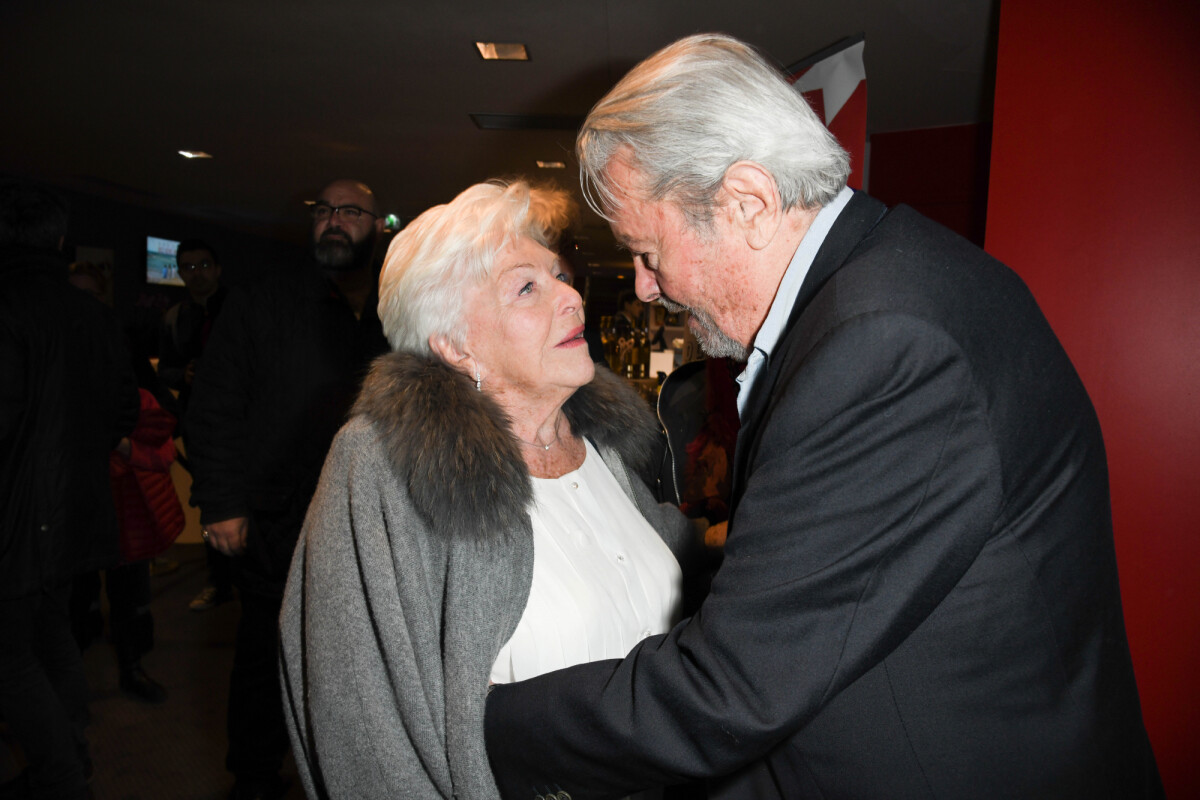 Photo : Line Renaud et Alain Delon - Avant-première du film "Des gens ...