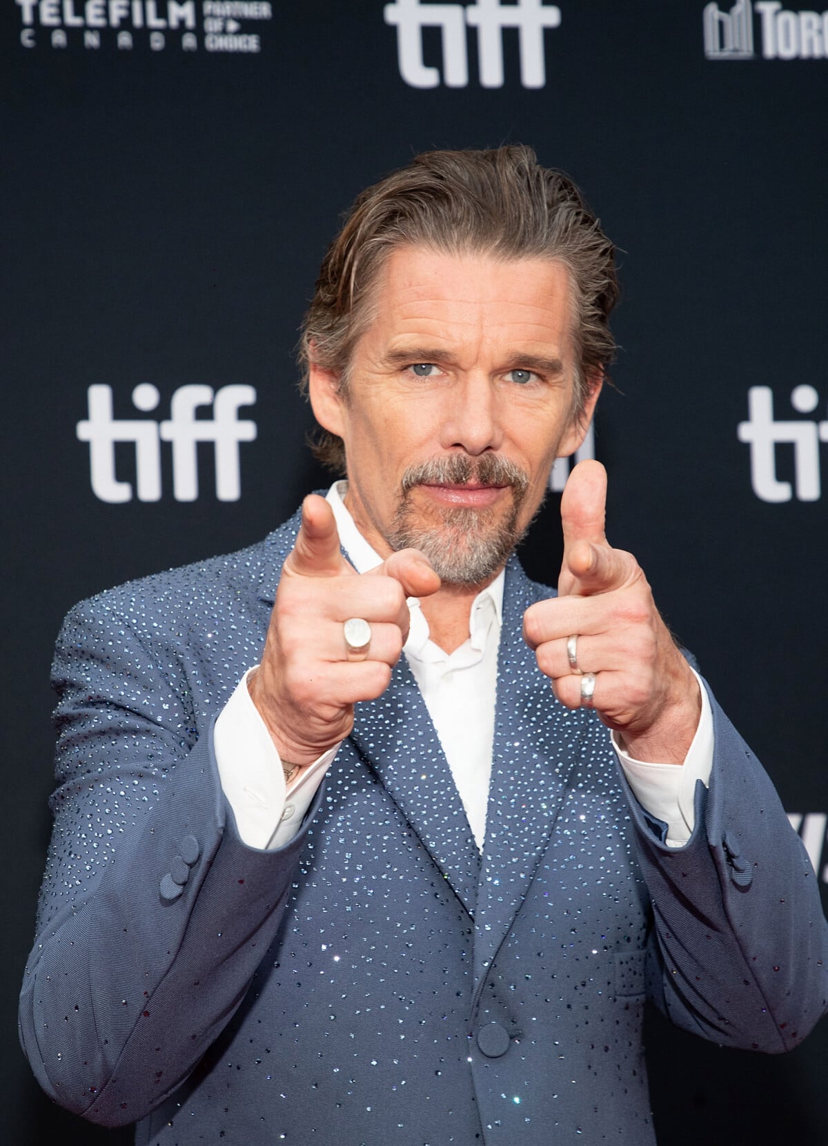 Photo : Le père de Levon, Ethan Hawke, montera les marches ce mercredi ...