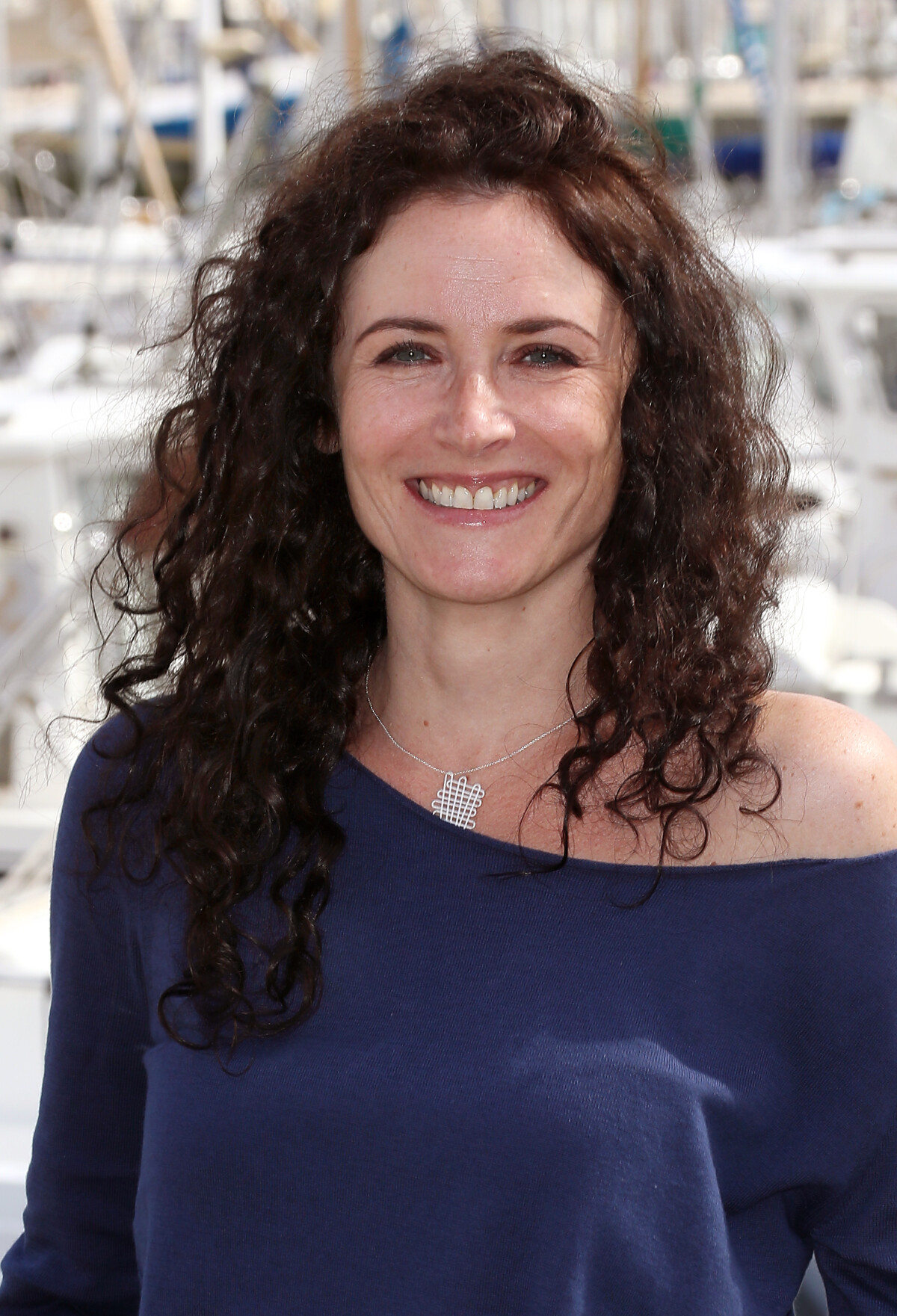 Photo : Elsa Lunghini pendant le photocall pour la série "Mon frère ...