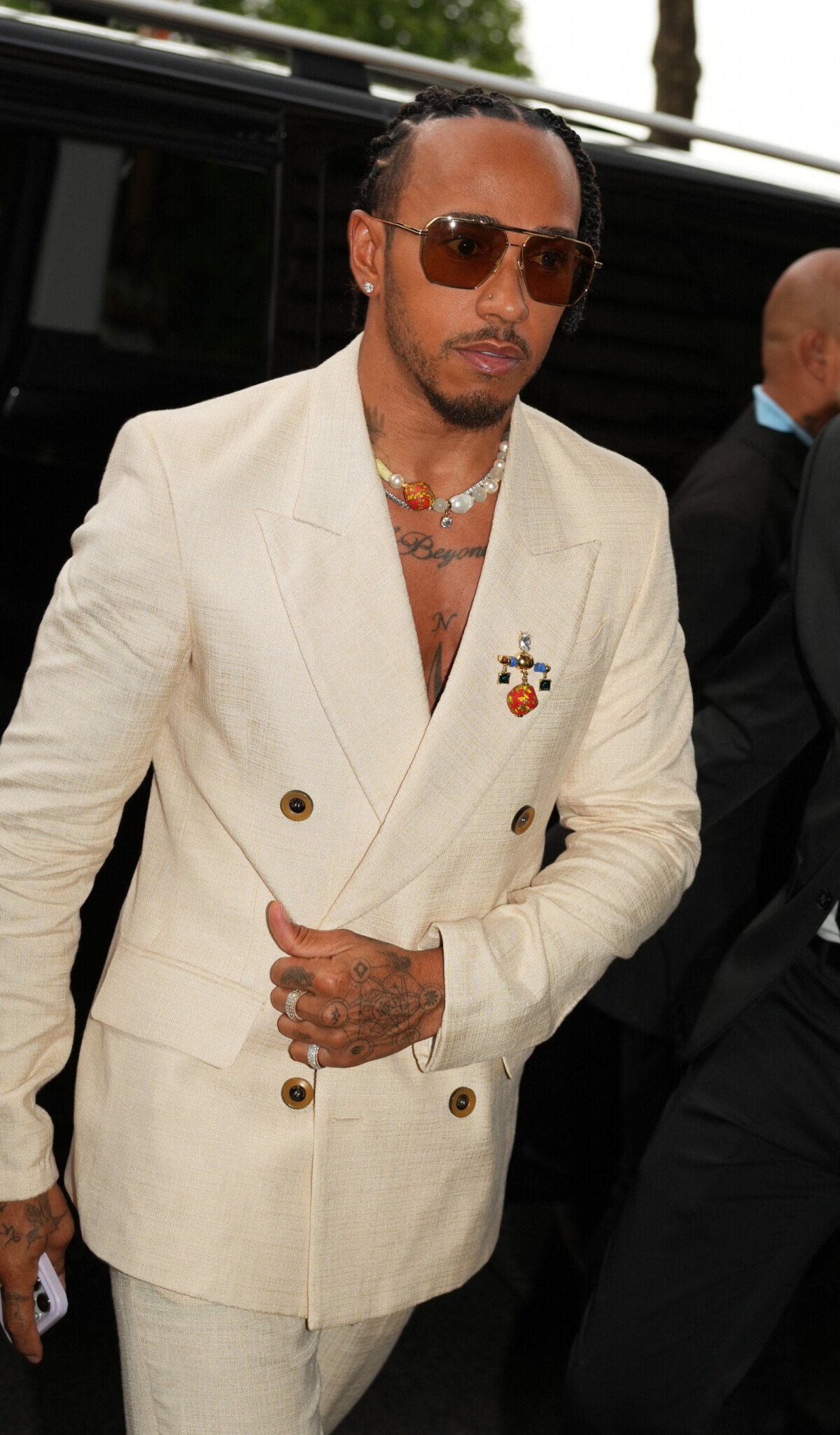 Photo : Lewis Hamilton à la Paris Fashion Week. - Purepeople