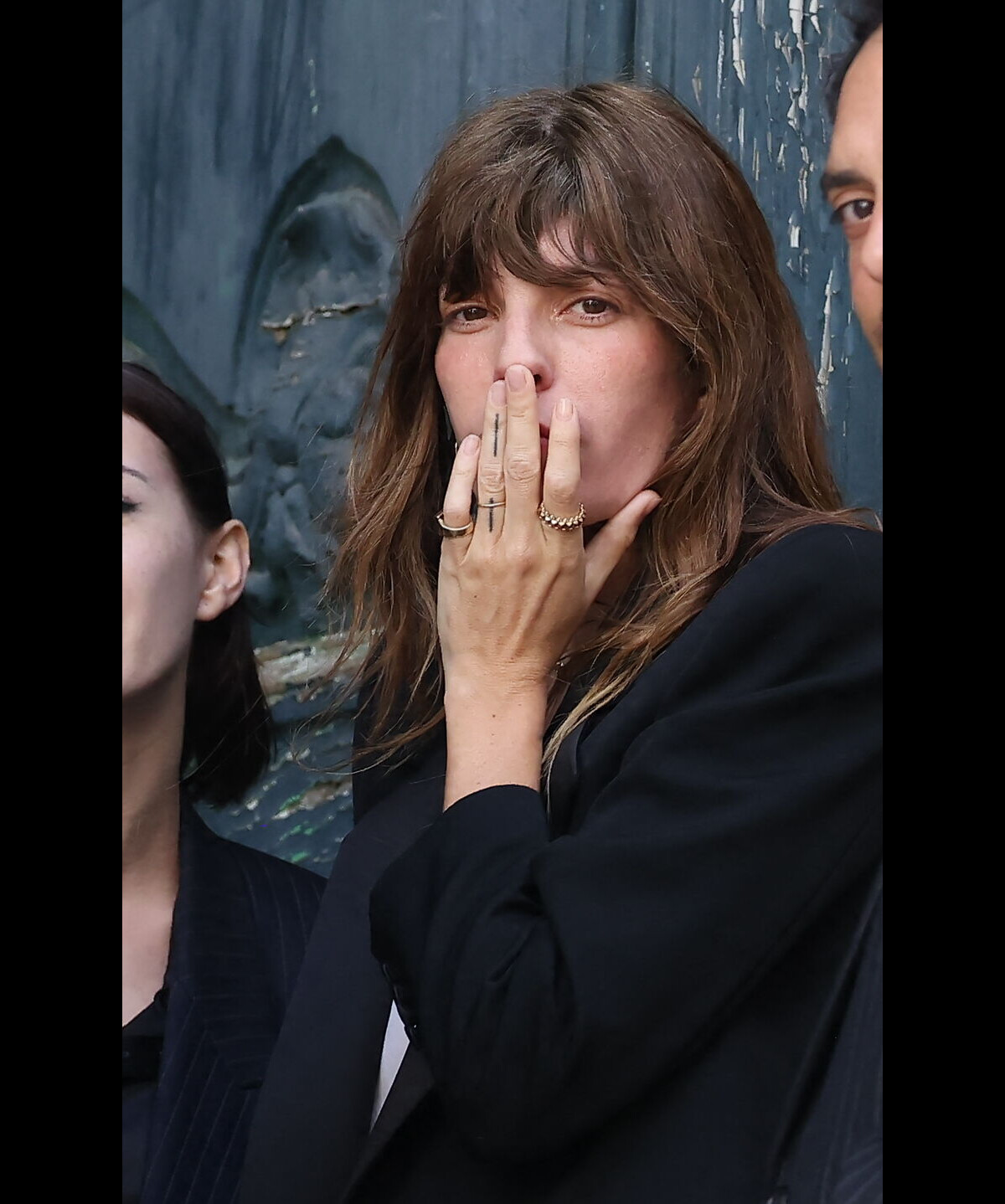 Vidéo : Lou Doillon : Son père Jacques Doillon absent pour l'adieu à ...