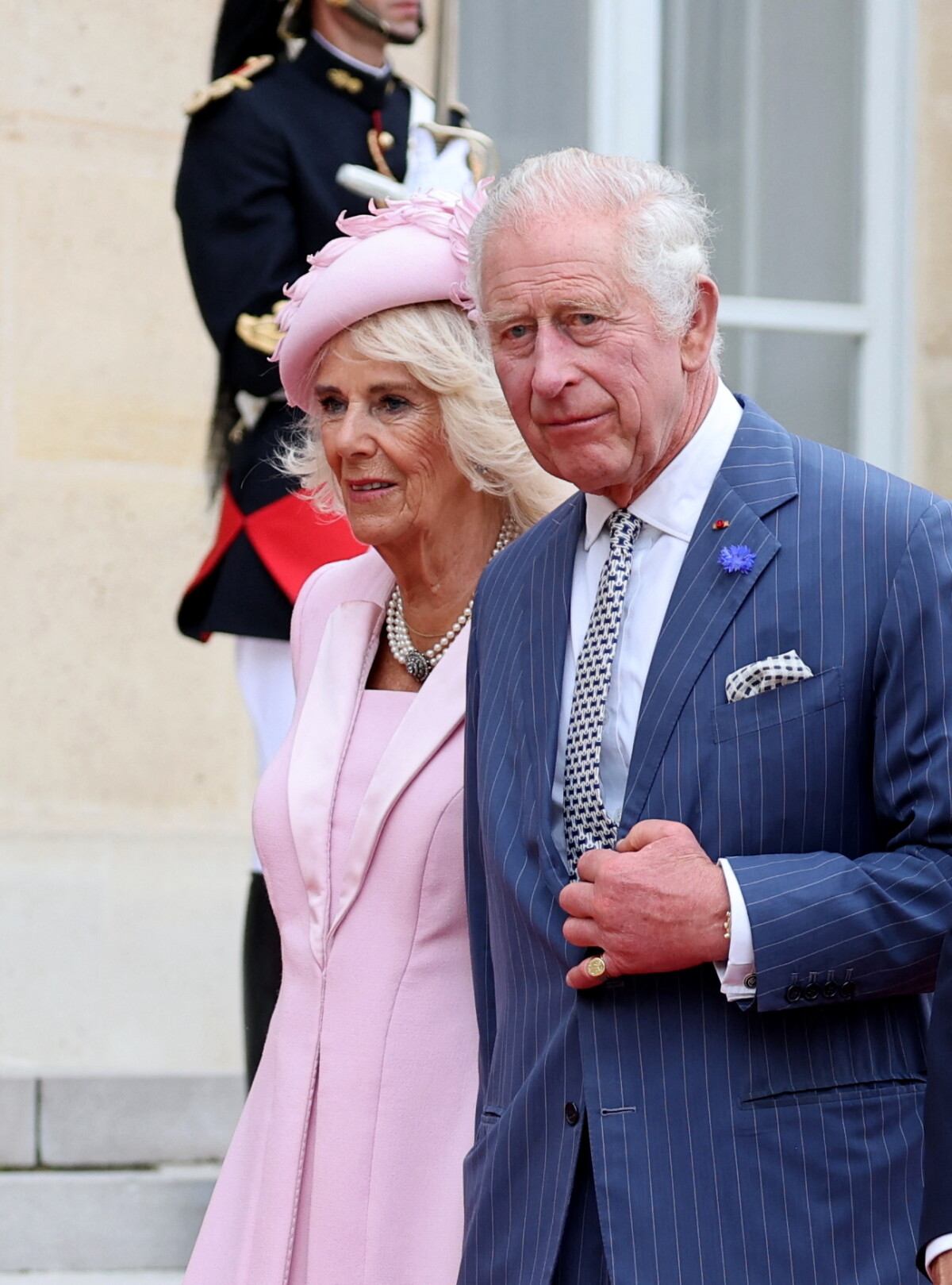 Photo : En pleine folie Barbie, la femme du roi Charles a visé juste ...