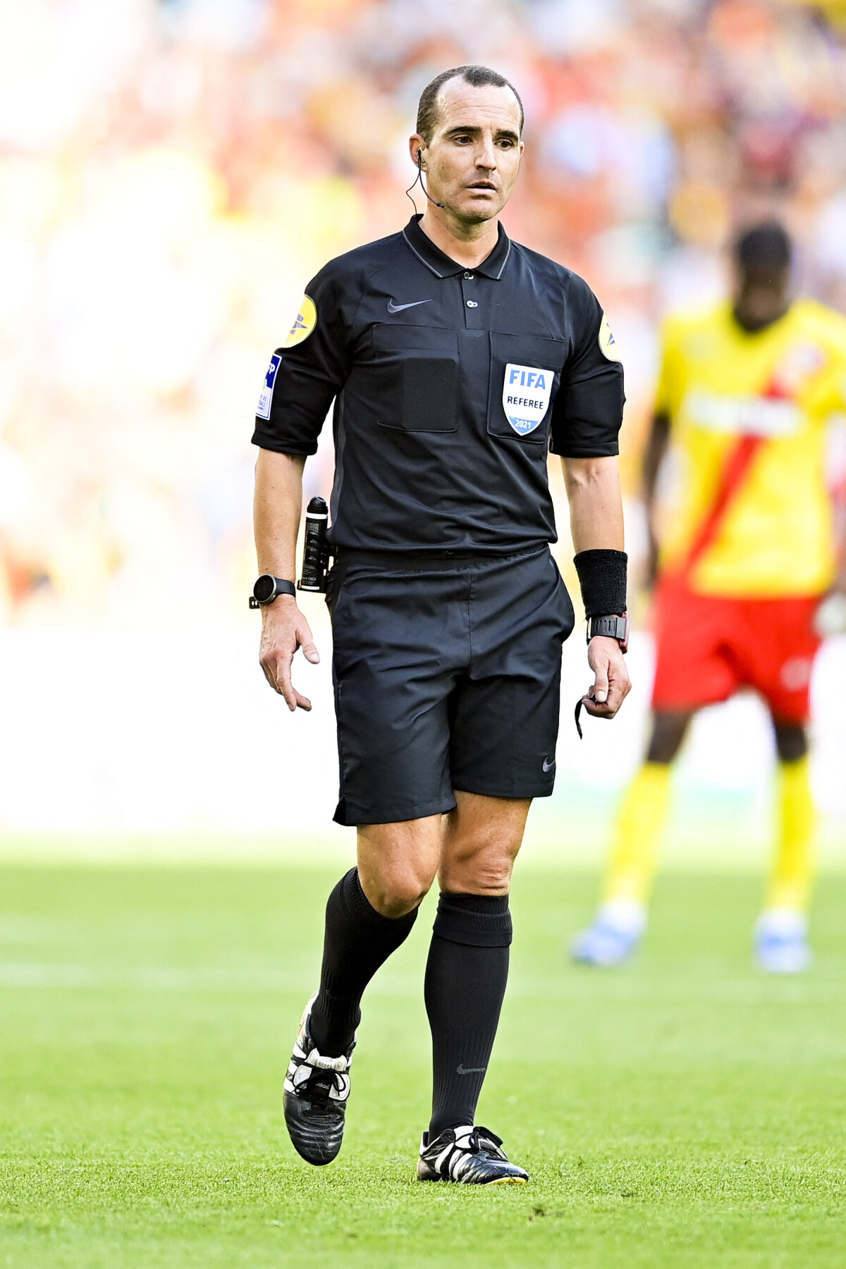 Photo : Benoît Millot a arbitré le match entre Lyon et Metz ce dimanche ...