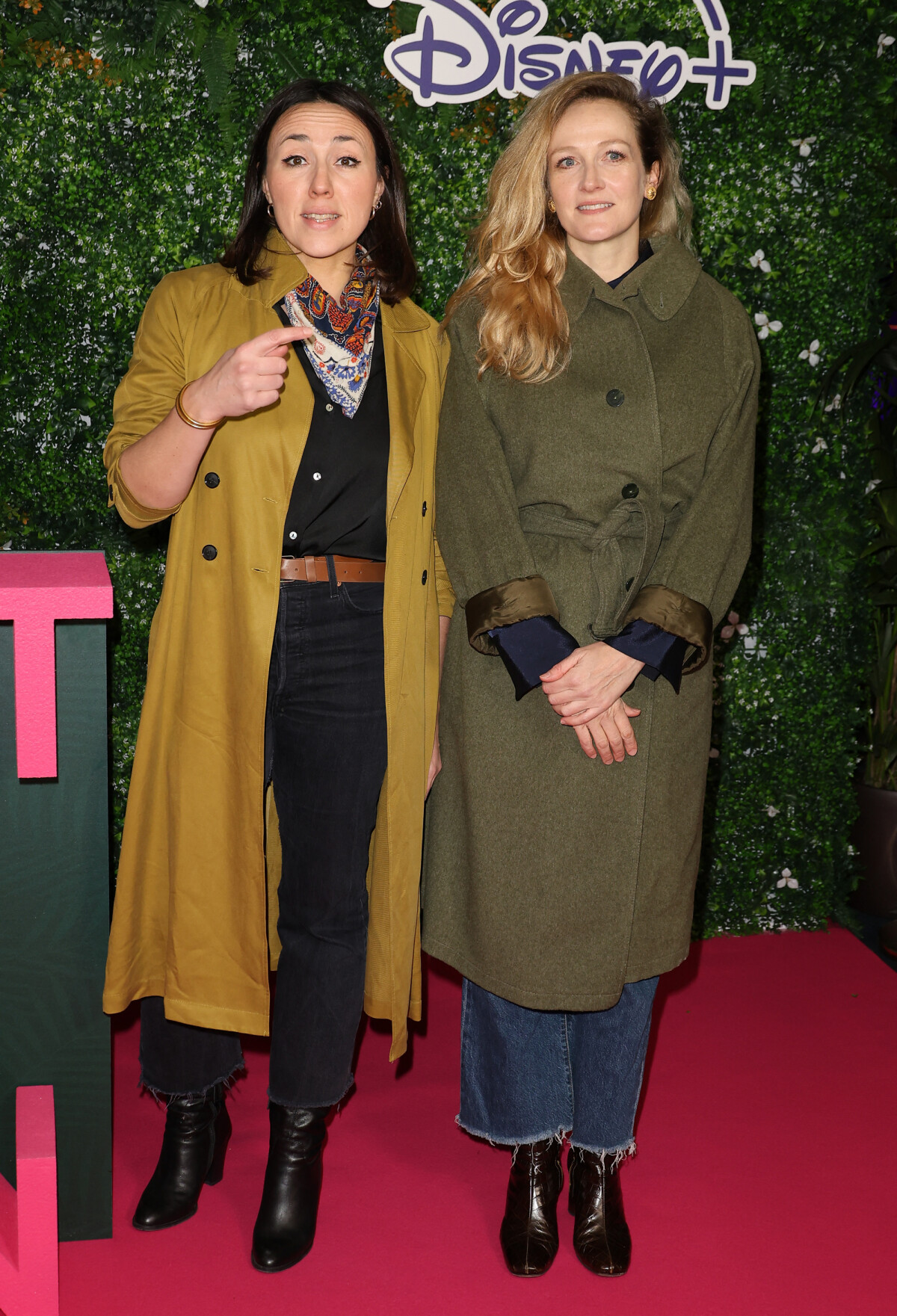 Photo : Déborah Grall et Anouk Feral - Avant-première de la mini-série ...