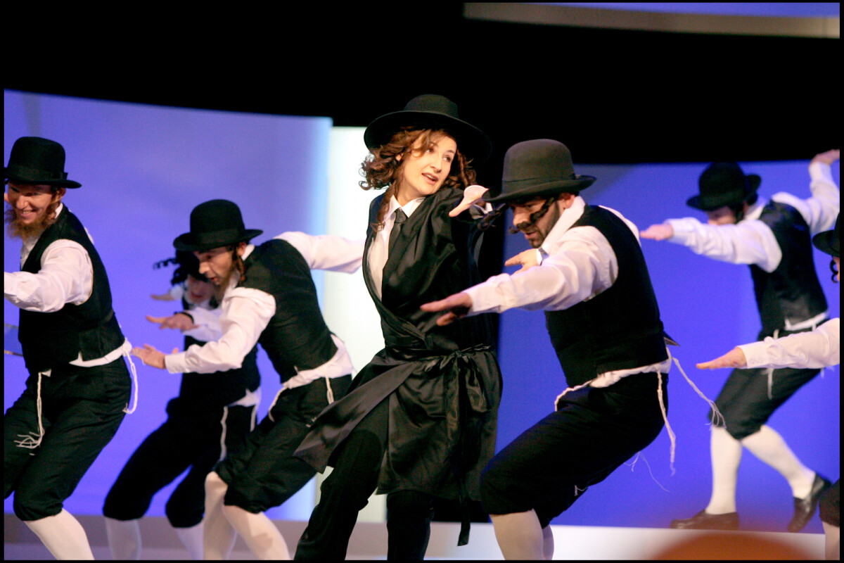 Photo : Valérie Lemercier - 32e cérémonie des César au Théâtre du ...