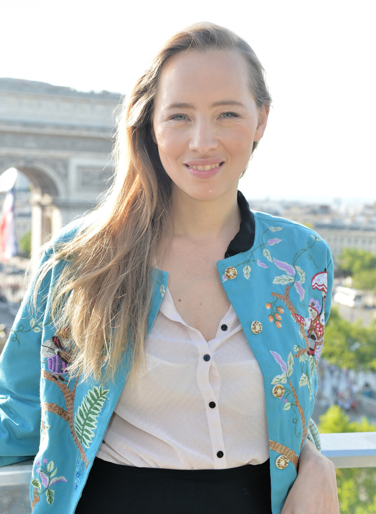 Photo : Exclusif - Isild Le Besco au cocktail pour l'ouverture de la ...