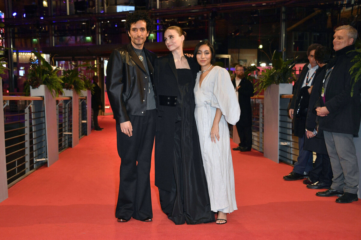 Photo : Raul Briones Carmona, Rooney Mara et Anna Diaz - Tapis rouge du ...