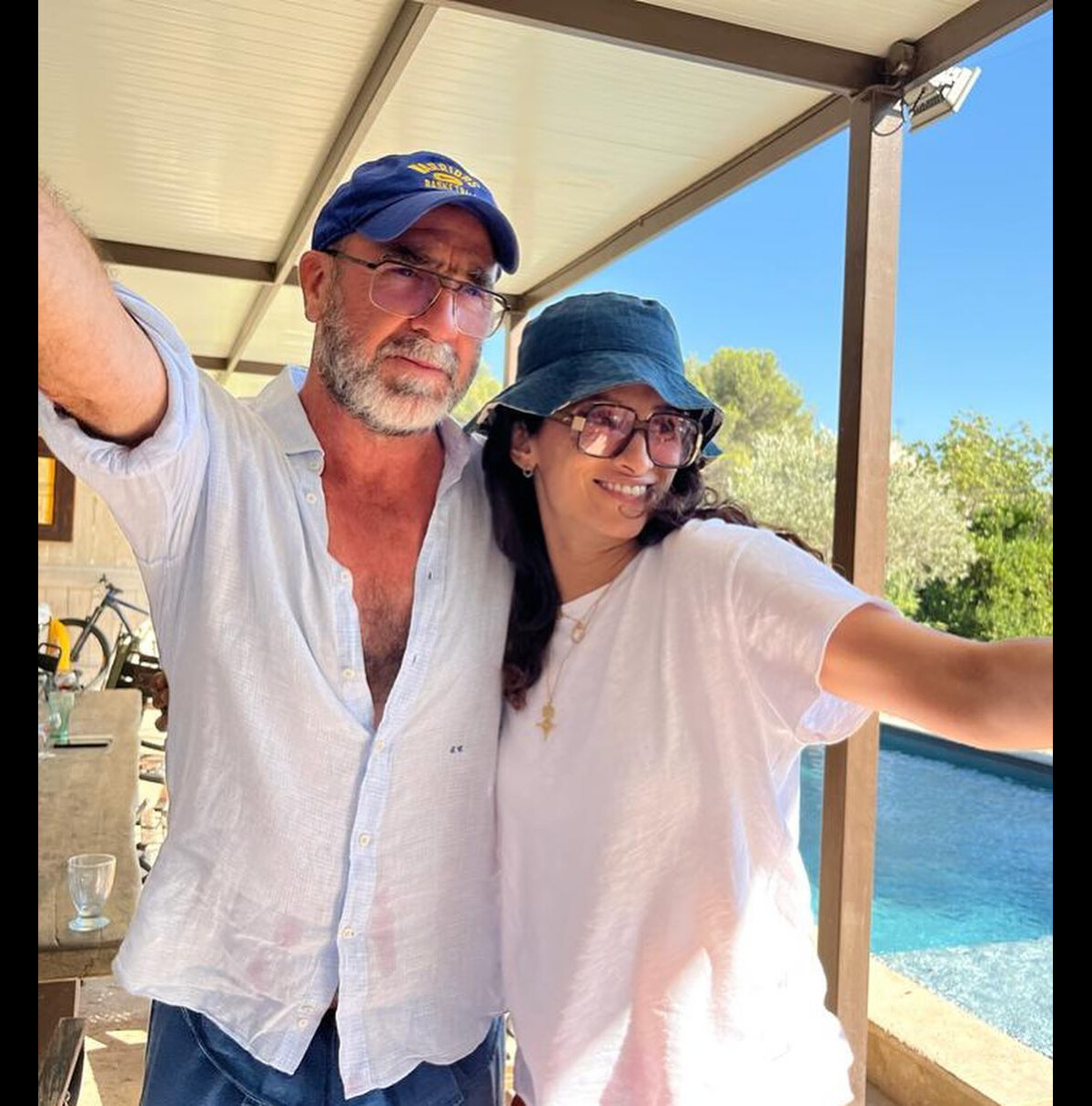 Photo : Rachida Brakni et Eric Cantona sur Instagram. Le 10 août 2022 ...