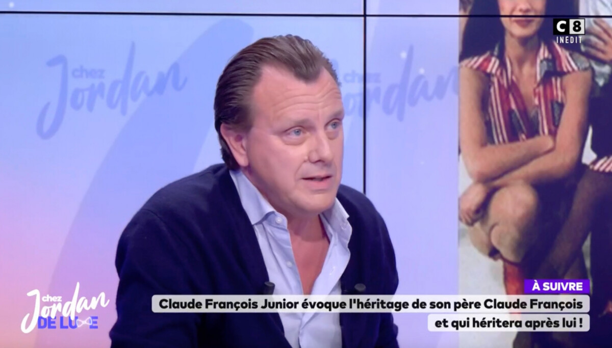 Photo : Sur le plateau du "Buzz TV", après un récent passage "Chez ...
