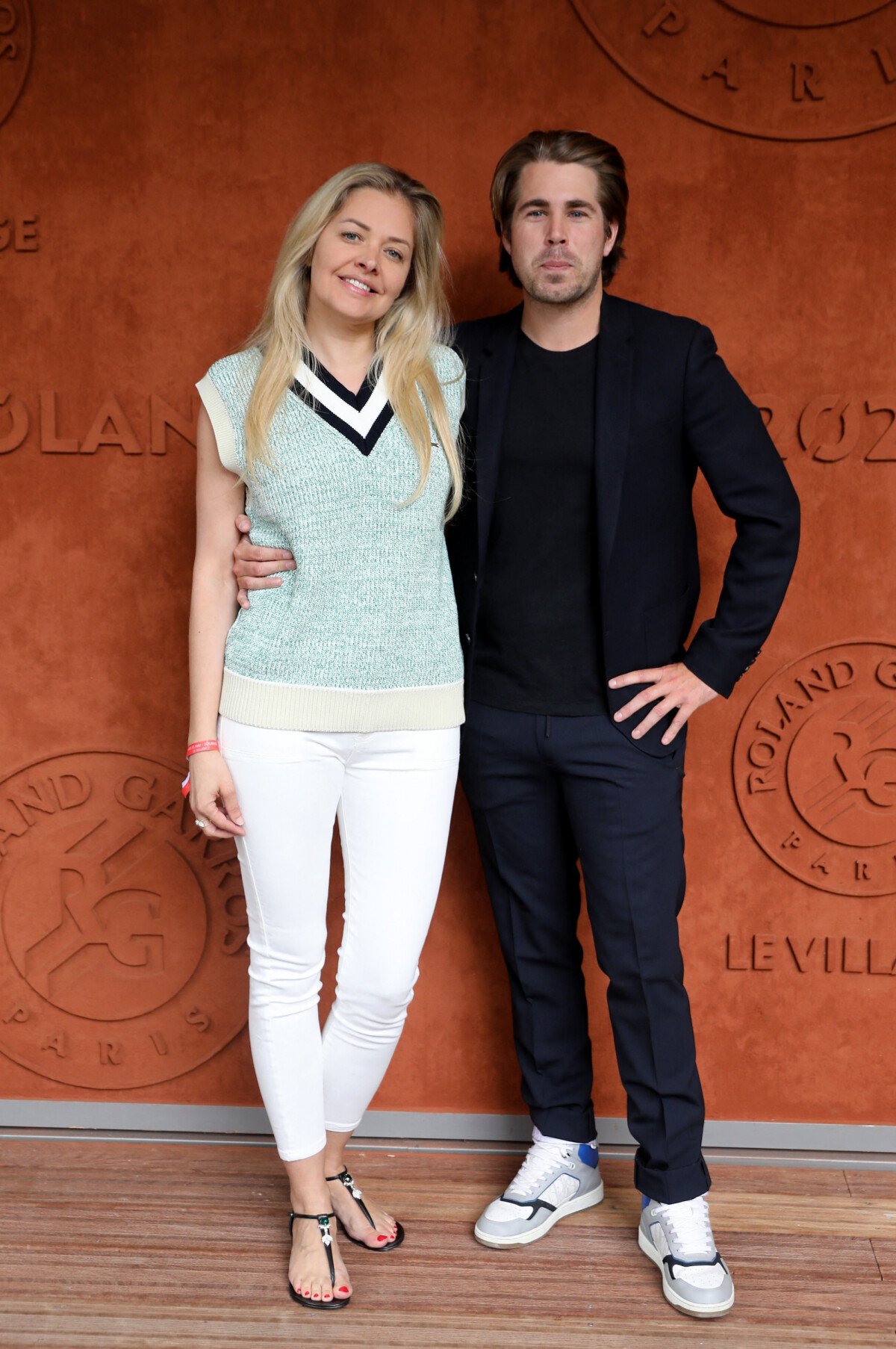 Photo : Il s'agit de Charlotte Rascol, une jeune femme très discrète ...