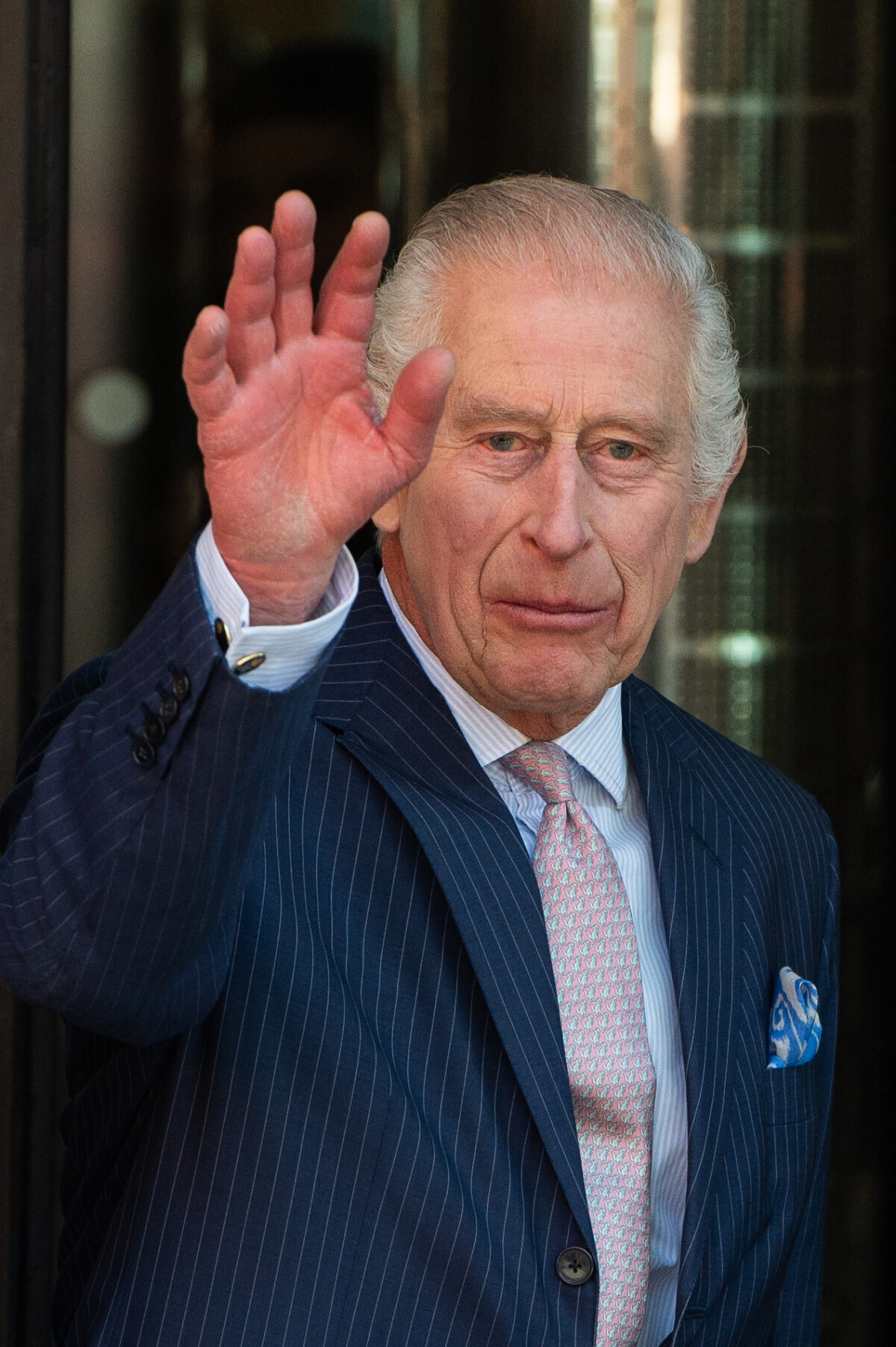 Vidéo : Charles III révèle sa réaction à l'annonce de sa maladie et où ...