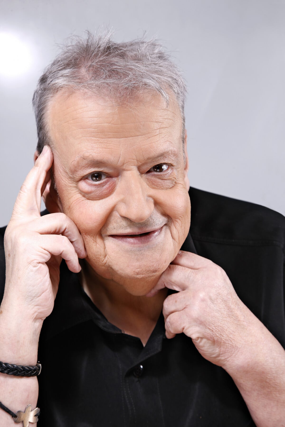 Photo : Portrait de Guy Carlier 2015 - Purepeople