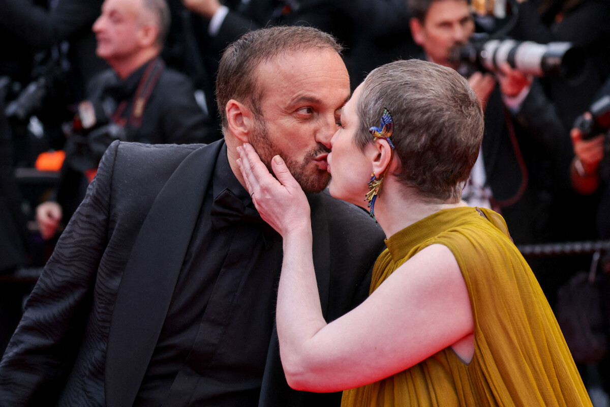 Photo : Émilie Dequenne et Michel Ferracci lors de la montée des ...