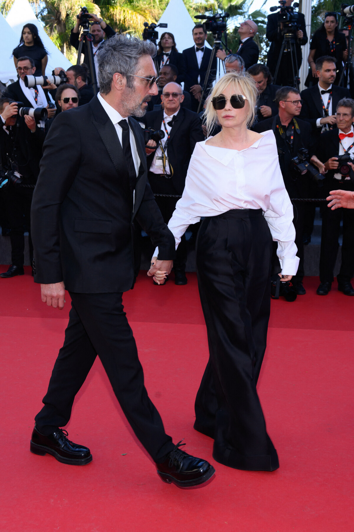 Photo : Emmanuelle Beart et son mari Frederic Chaudier 77th Cannes Film ...
