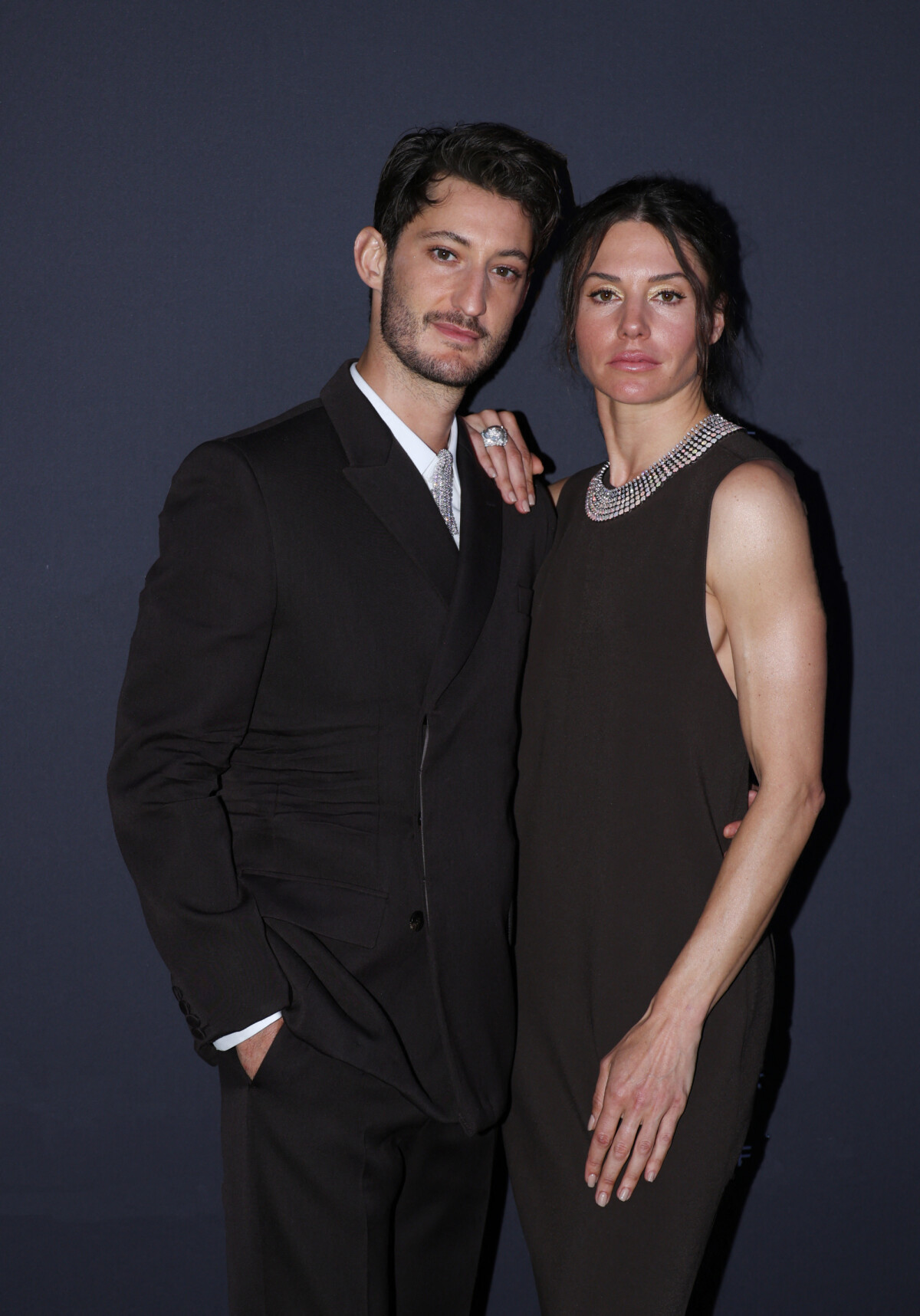 Photo : Pierre Niney et Natasha Andrews- Photocall du dîner "Women in ...
