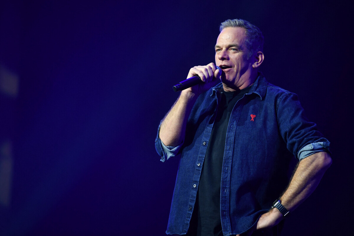 Photo : Garou, Pierre Garand se produit au Grand Rex à Paris, France ...