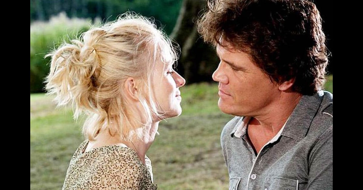 Regardez Freida Pinto, Naomi Watts, Josh Brolin et Anthony Hopkins rire ...