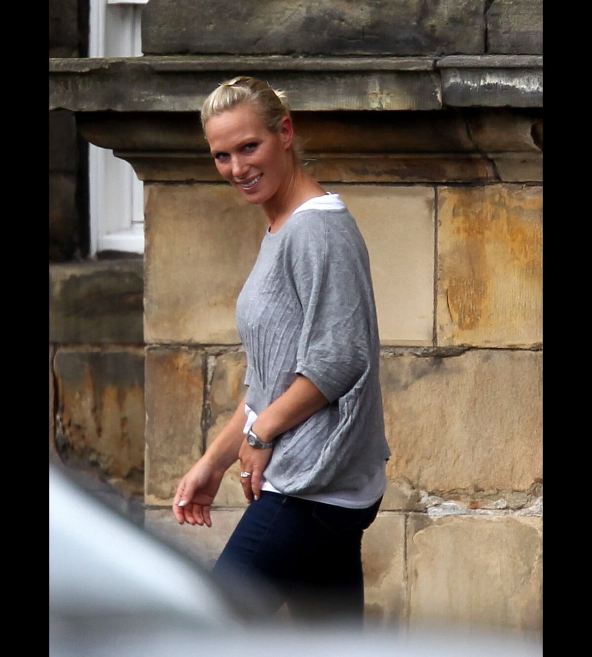 Photo : Zara Phillips au Palace d'Holyroodhouse à Edimbourg après la ...
