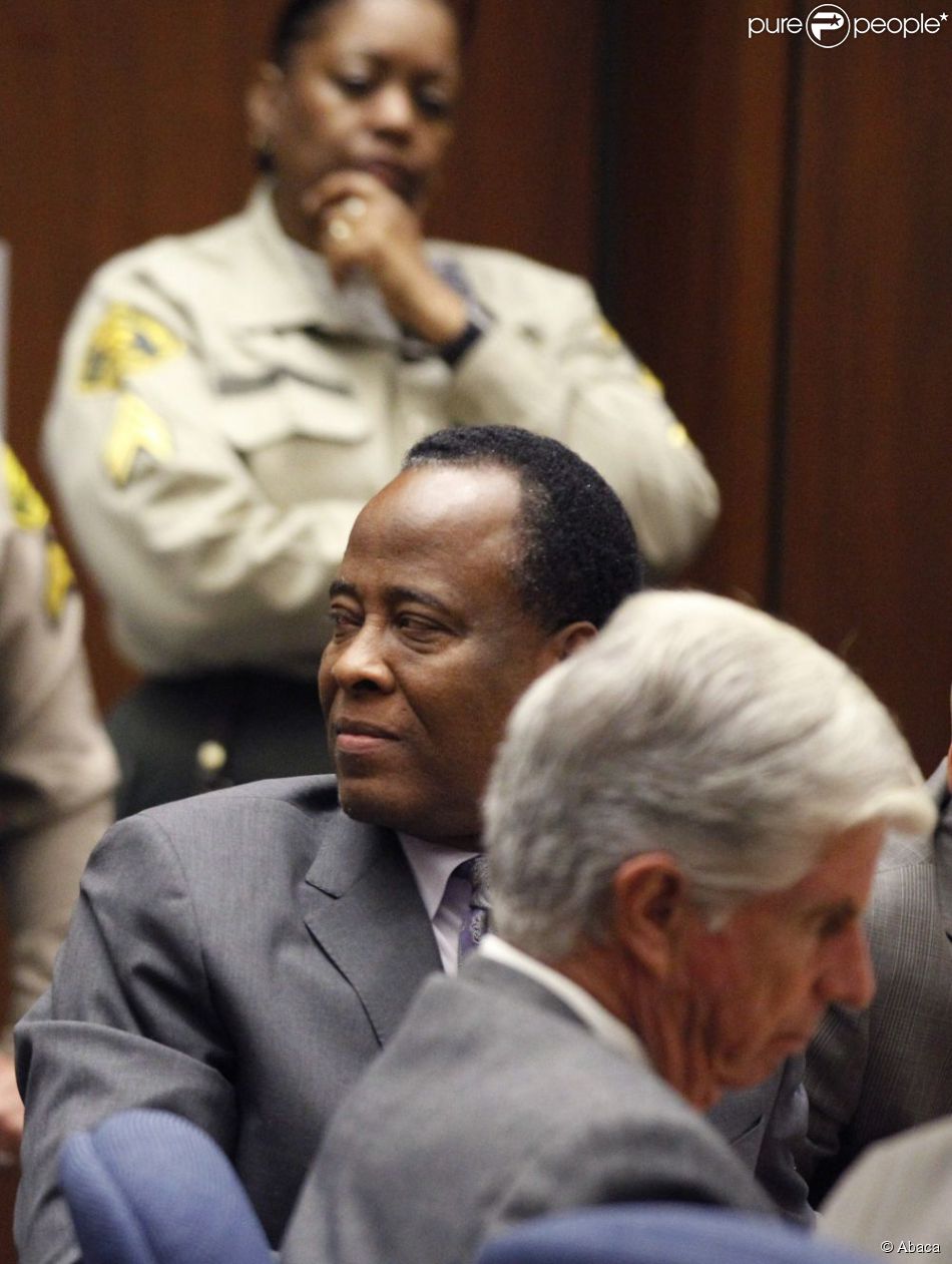 Conrad Murray lors de son procès le 29 novembre 2011 - Purepeople