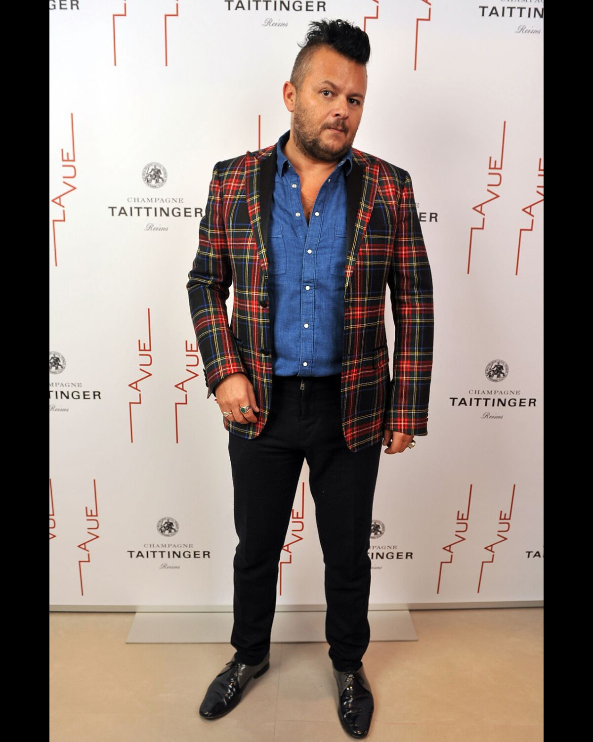 Photo : Greg Boust, DJ résident du Baron, lors de la soirée de ...