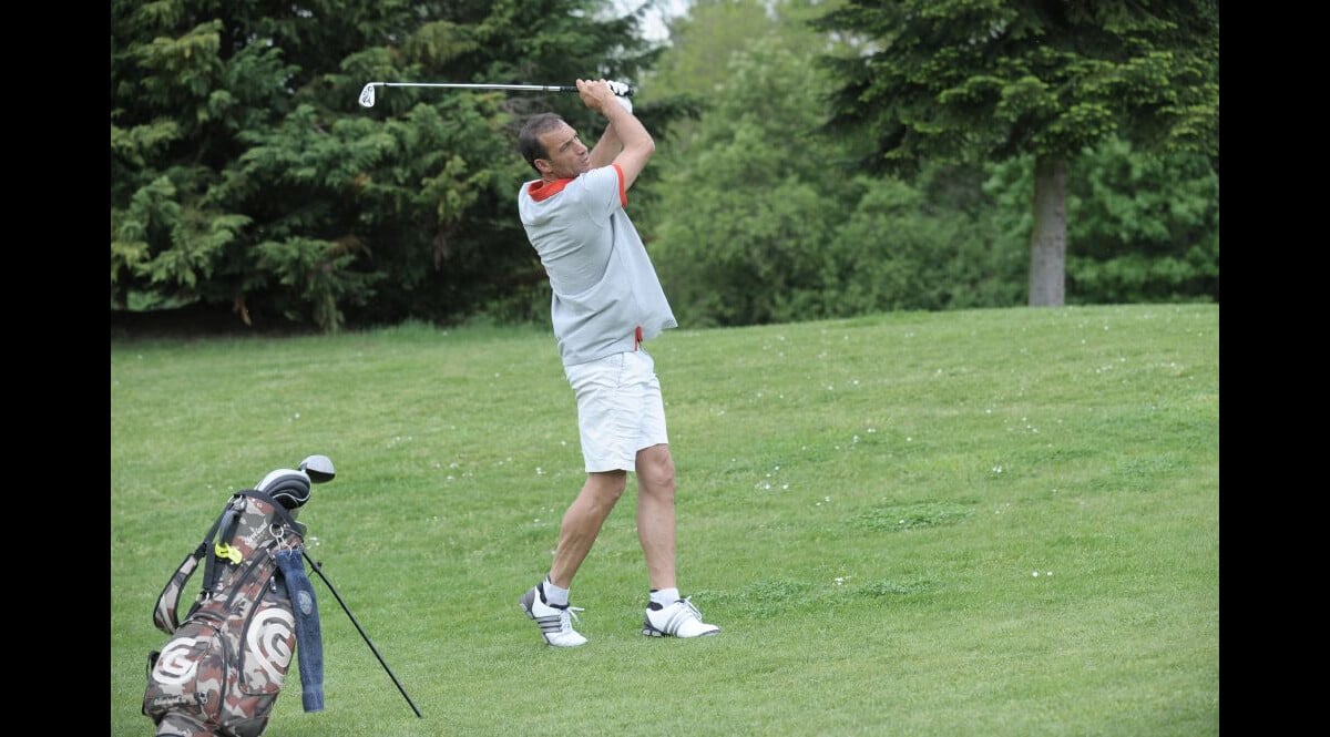 Photo : Le karatéka et ex-coach de la Star Ac' Christophe Pinna se sort ...