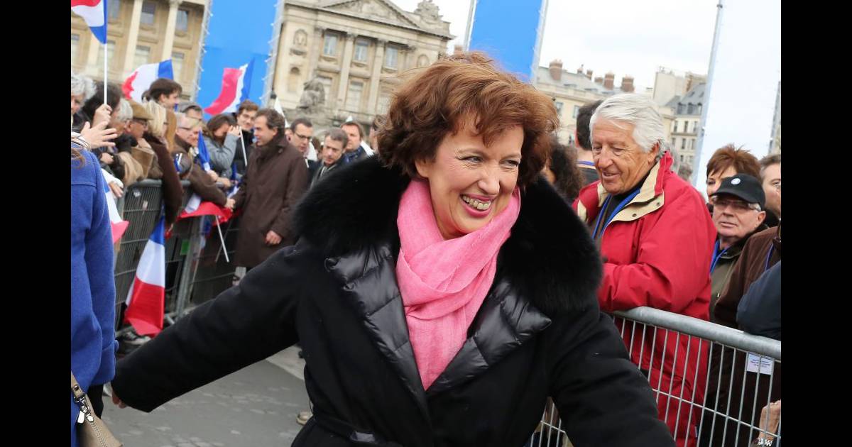 Roselyne Bachelot à Paris, le 14 avril 2012. - Purepeople