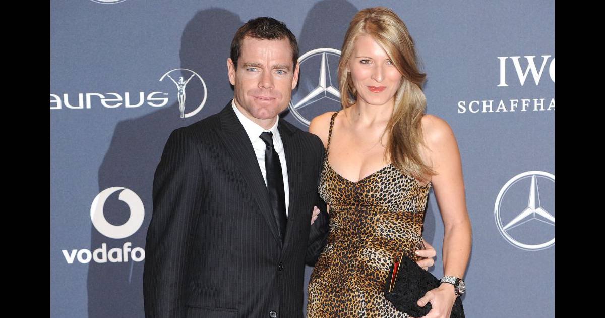 Cadel Evans, vainqueur du Tour de France 2011, avec son épouse Chiara ...