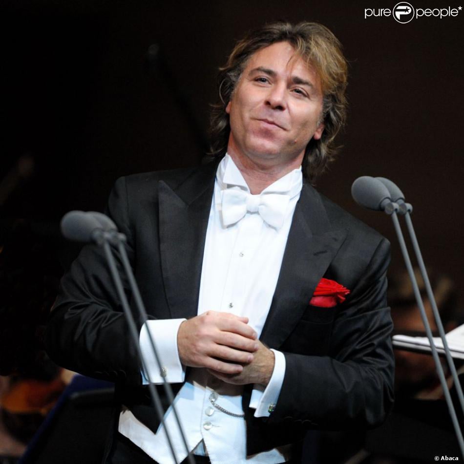 Roberto Alagna en représentation en 2008. - Purepeople