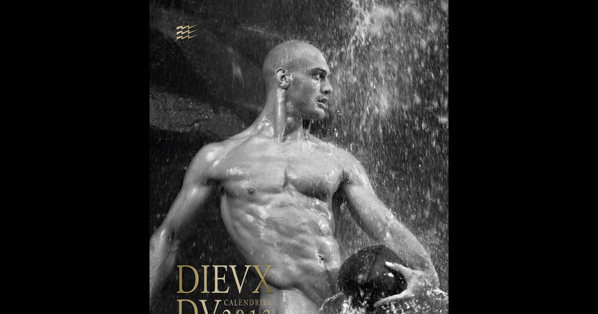 Dieux du stade 2013 : Le retour tout en sensualité des gladiateurs nus ...