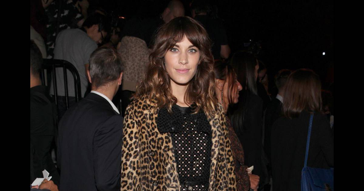 Alexa Chung assiste au défilé Marc Jacobs printemps-été 2013. New York, le 10 septembre 2012 ...
