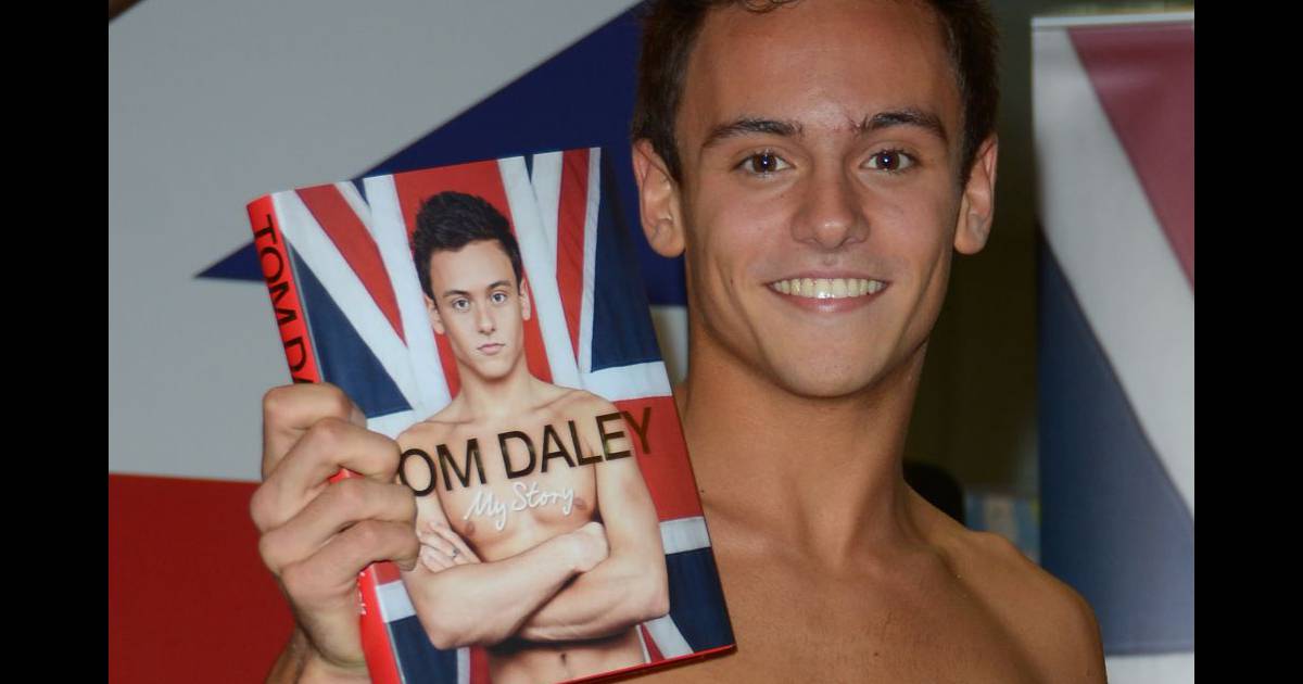 Tom Daley lors du lancement de son autobiographie 'My Story' à ...