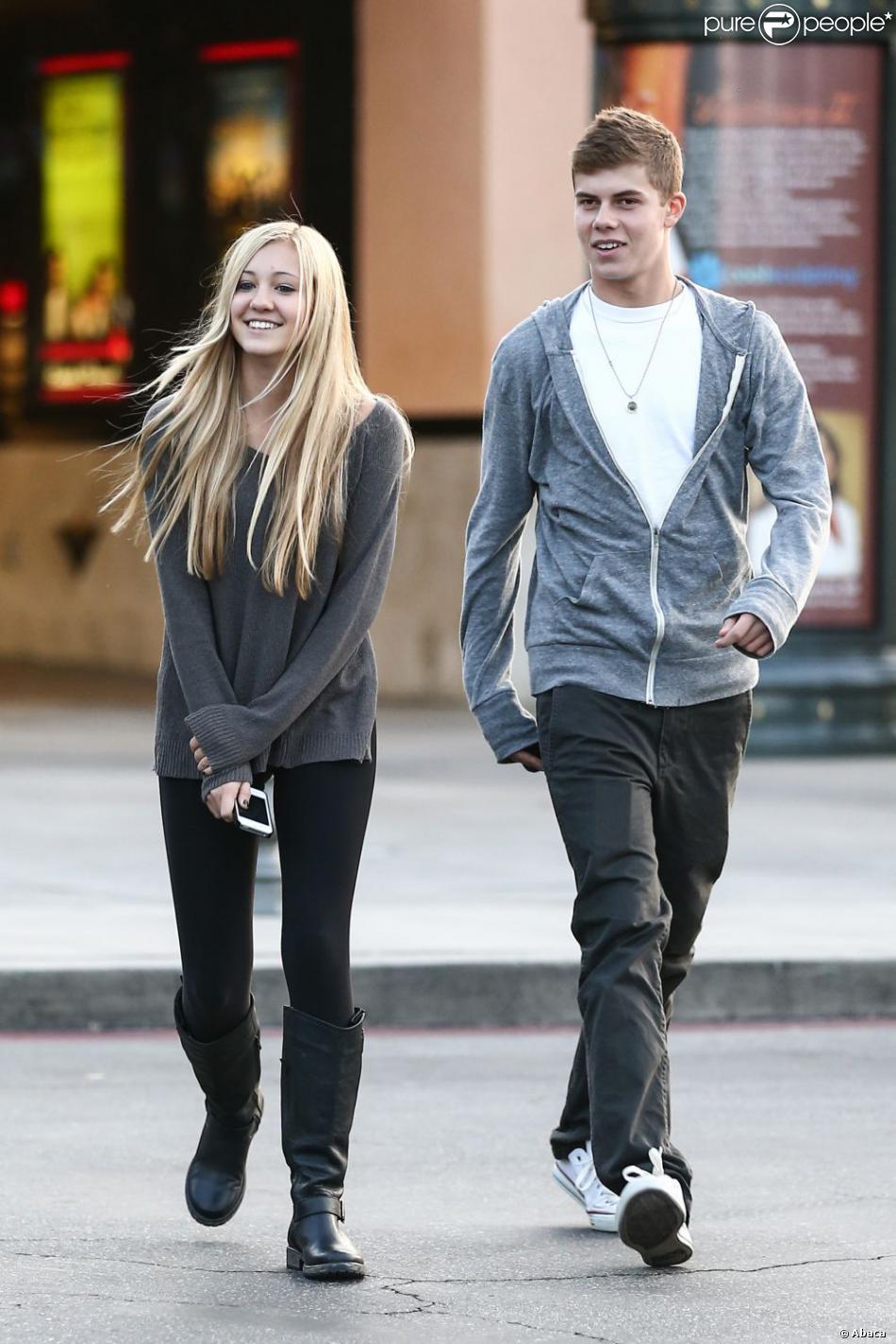Ava Sambora : Séance frissons avec Paranormal Activity 4, elle reste ...