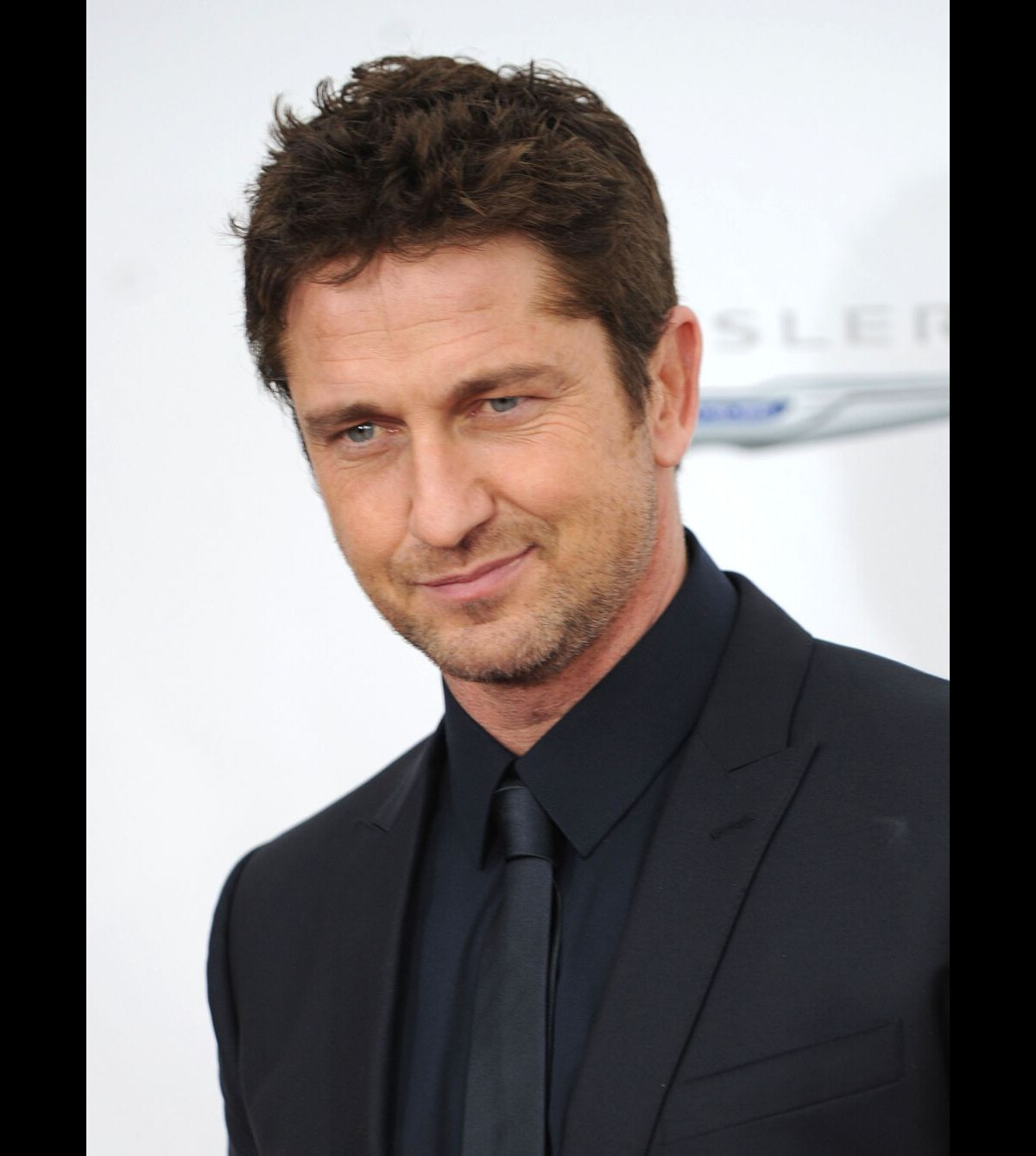 Photo : Gerard Butler assiste à l'avant-première du film Playing For ...