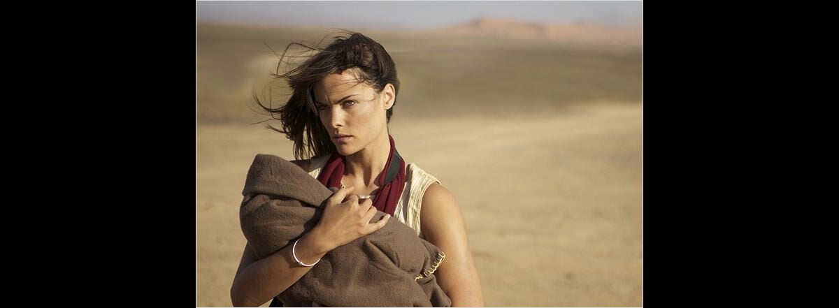 Photo : Jaimie Alexander dans Intersections. - Purepeople