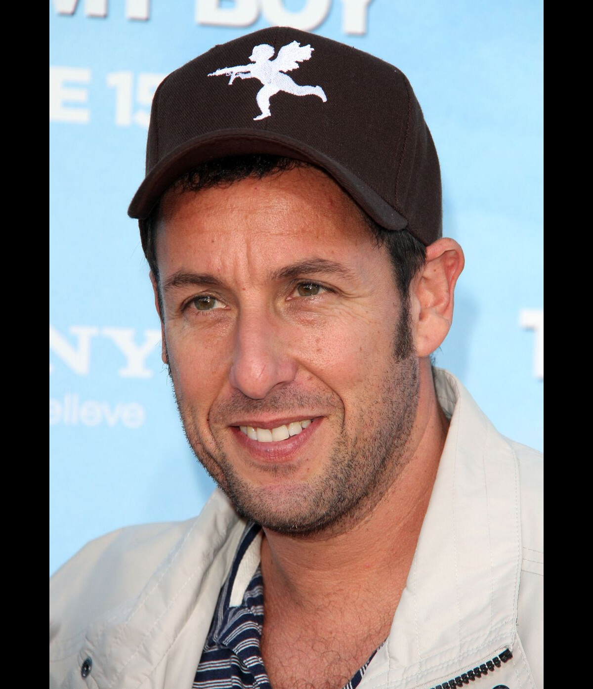 Vidéo : Adam Sandler à l'avant-première de Crazy Dad, à Los Angeles, le ...