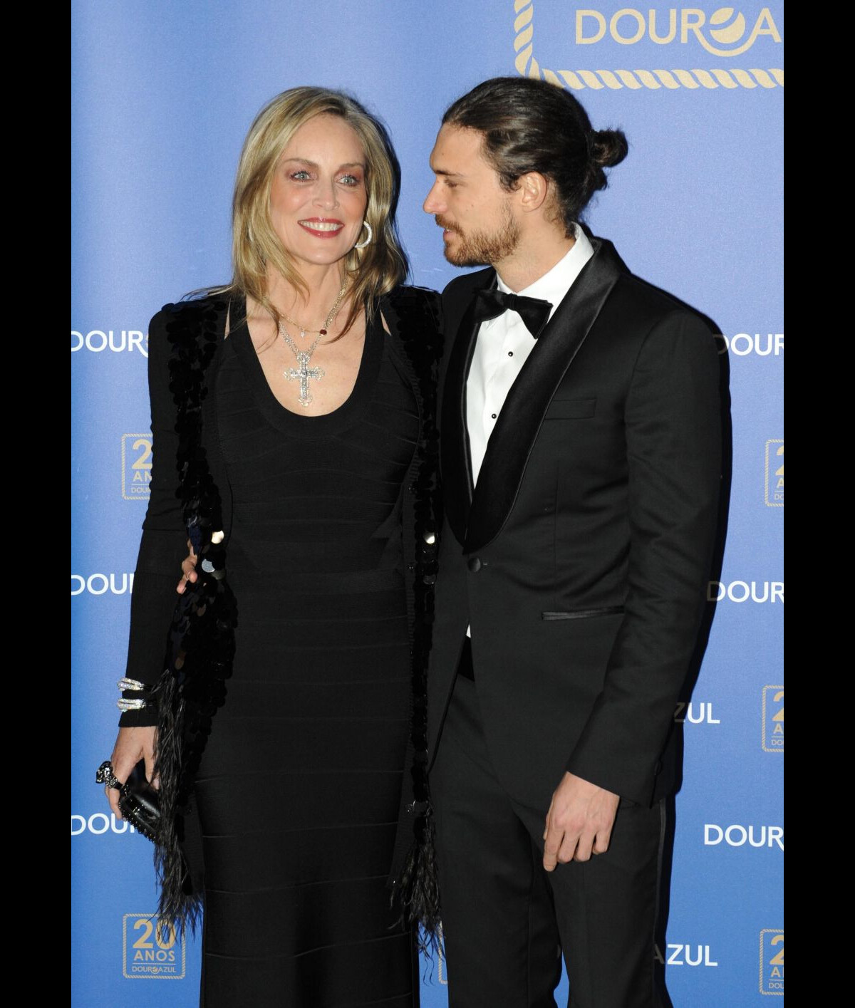 Photo : Sharon Stone et son boyfriend Martin Mica le 22 mars 2013 lors ...