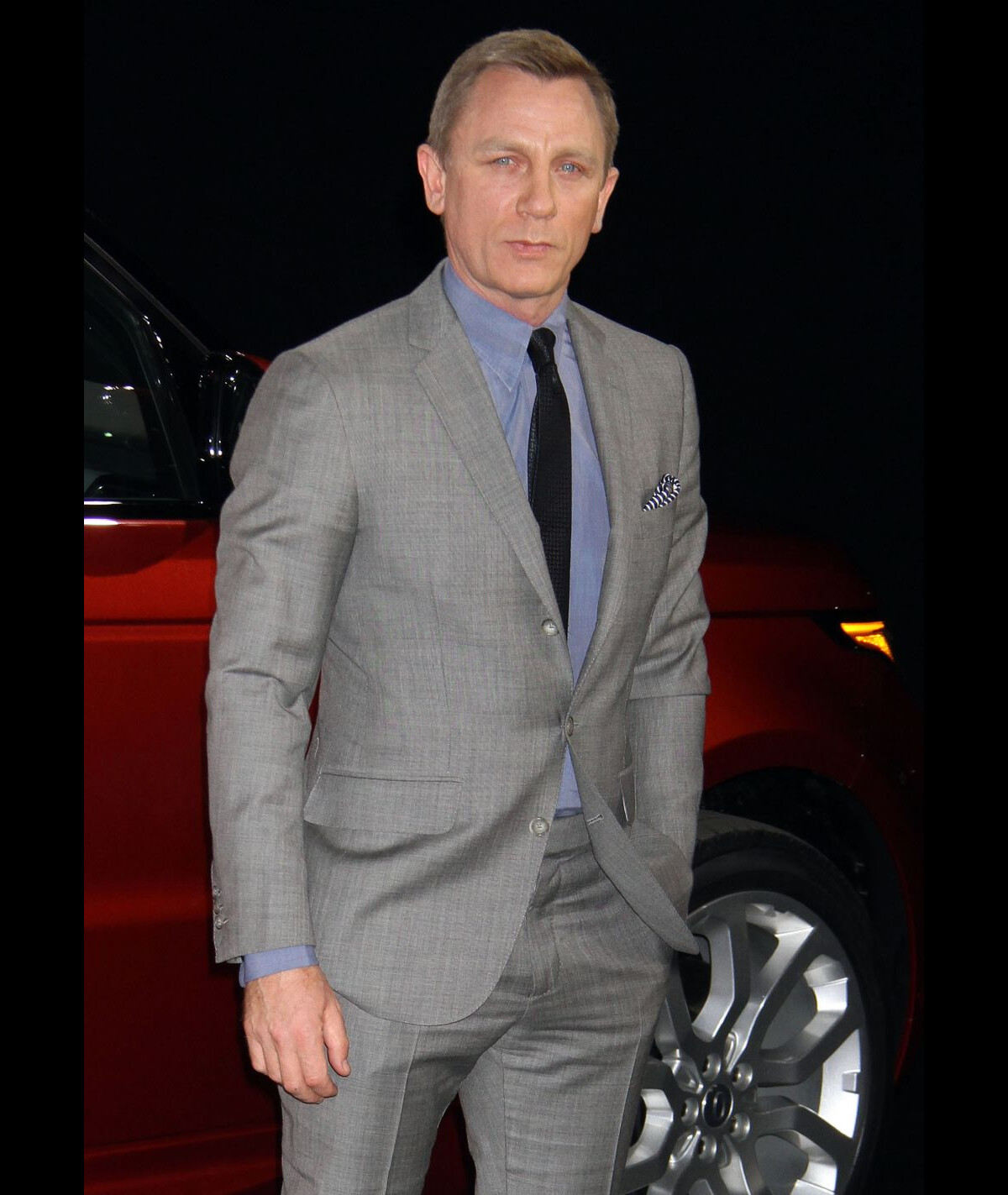 Photo : Daniel Craig inaugure la Range Rover Sport au Salon de l ...