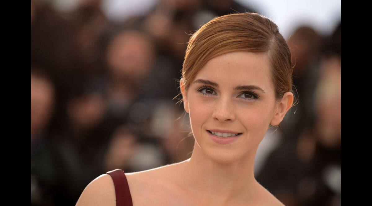 Photo : Emma Watson pose au photocall du film The Bling Ring lors du ...