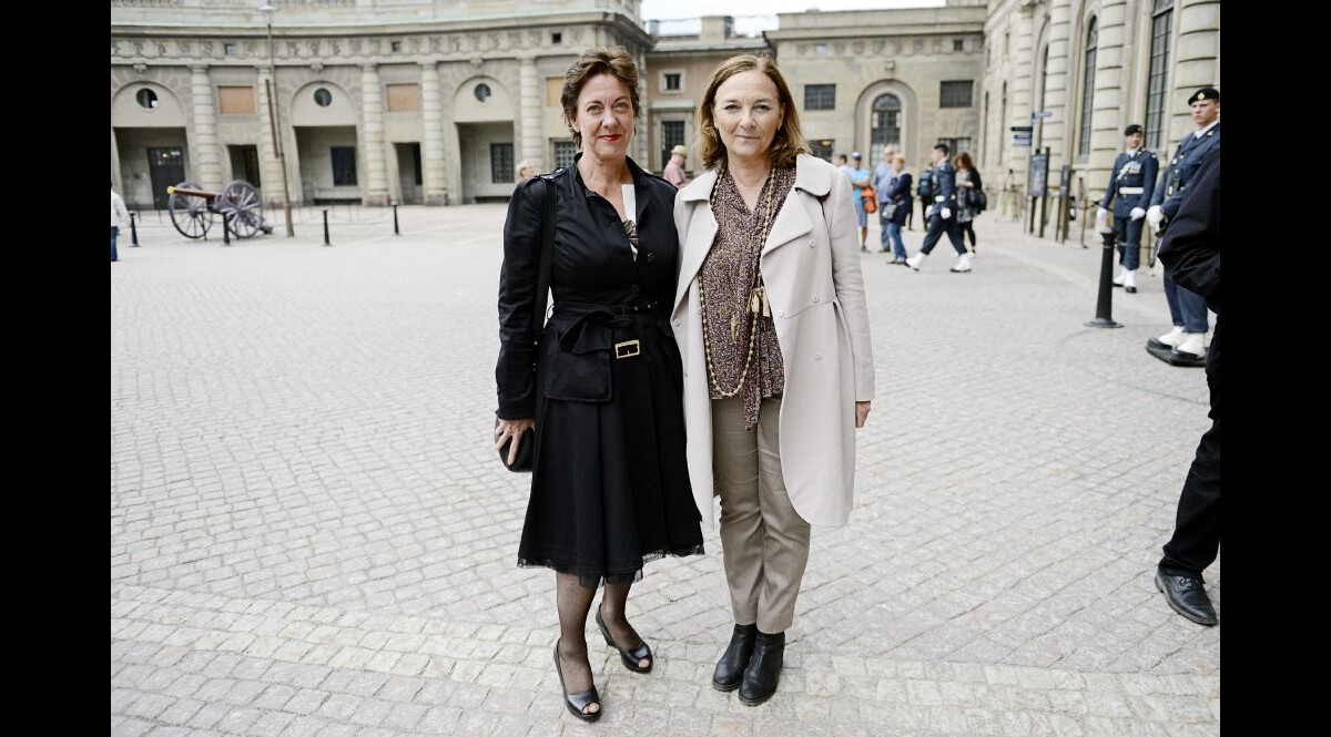 Photo : Eva Grimaldi Swartz et Helen Benno lors de la publication des ...