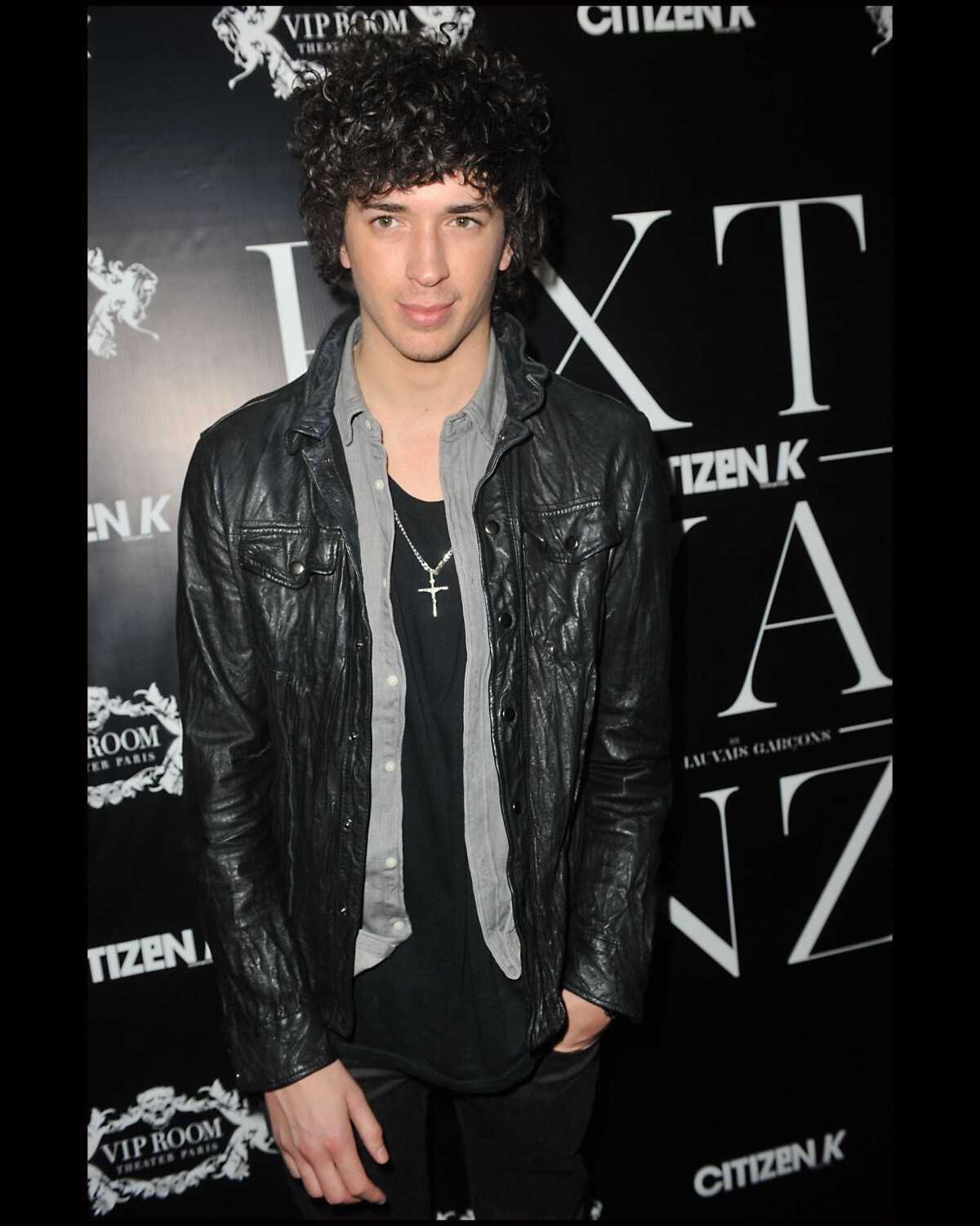 Photo : Julian Perretta au VIP Room à Paris, en mars 2012. - Purepeople