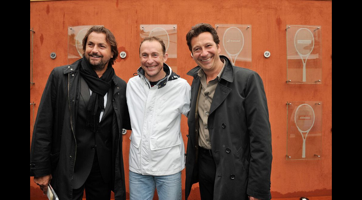 Photo : Henri Leconte, Jean-Pierre Papin et Laurent Gerra dans les ...