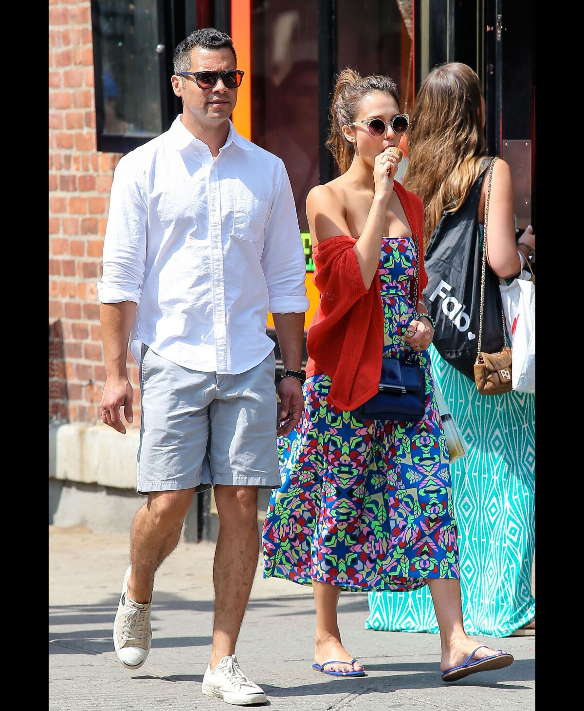 Photo : Une journée ensoleillée pour Jessica Alba et son mari Cash ...