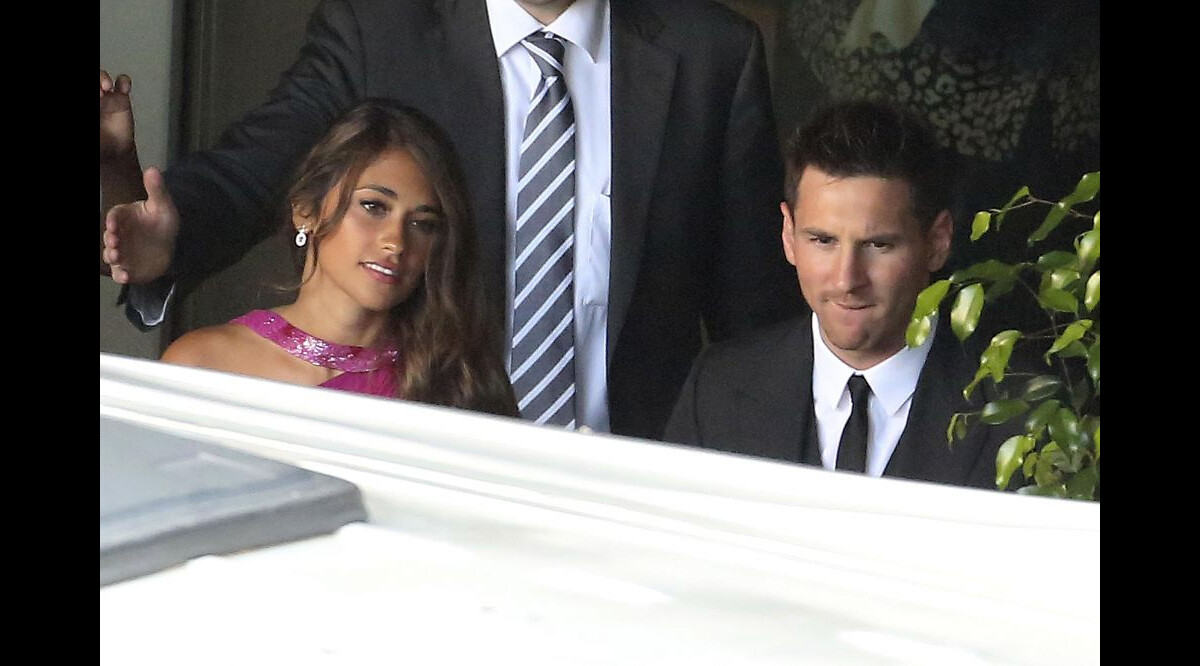 Photo : Lionel Messi et sa compagne Antonella Roccuzzo à Barcelone, le ...