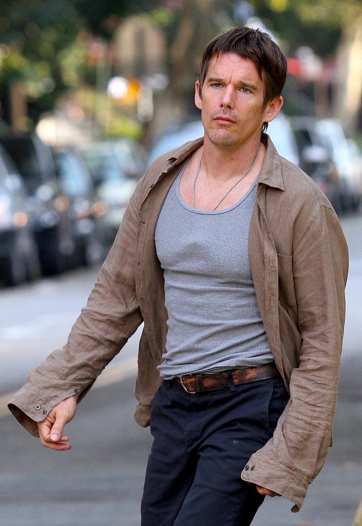 Photo : Ethan Hawke montre ses muscles sur le tournage de Cymbeline à ...